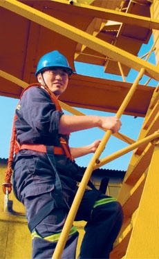 Oldcastle APG acquires Saint-Gobain's US fence, railing and decking ...